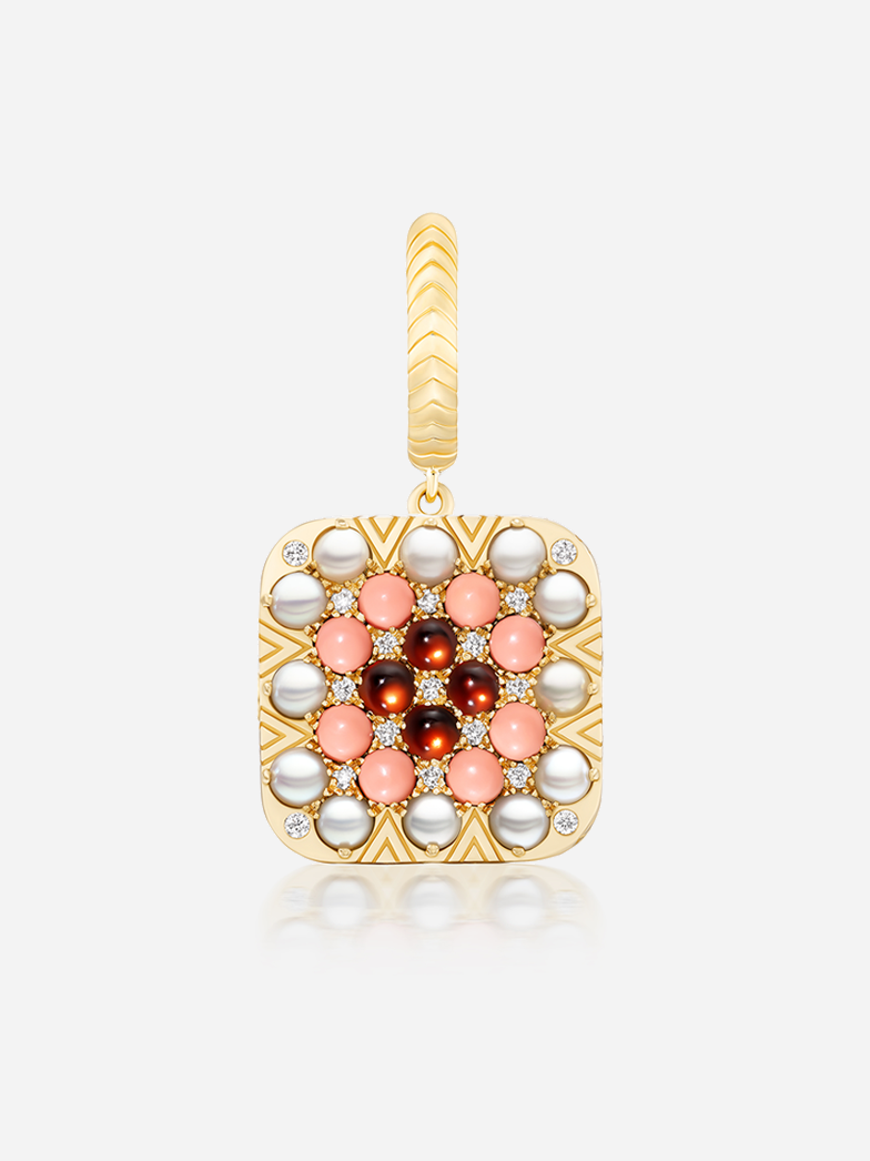 Granny Squares Agnes Huggie | 18k Gold Fine Jewelry | Harwell Godfrey